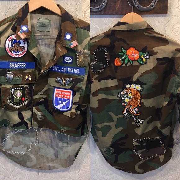 Jackets & Coats | Vintage Camo Shirt Military Patches Broaches Ml ...